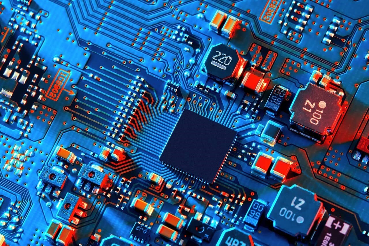 واردات قطعات الکترونیک، روشی مقرون به صرفه برای تامین نیاز صنایع کشور